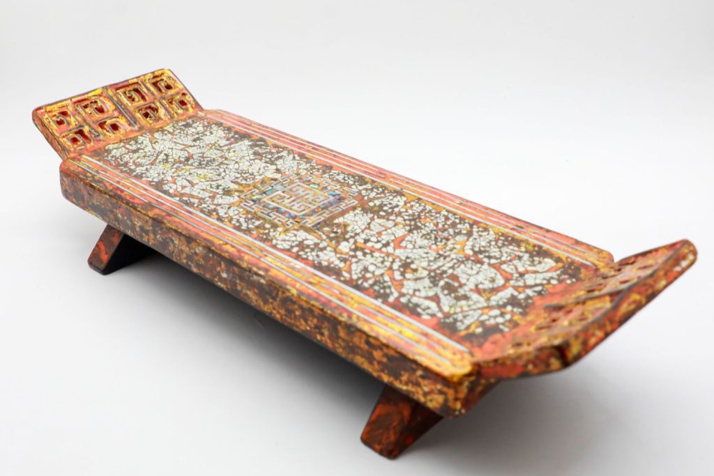 Cat of Fortune VIII - Vietnamese Lacquer Artwork by Artist Nguyen Tan Phat