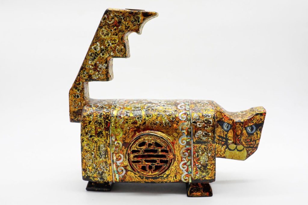 Artist Nguyen Tan Phat - Vietnamese Lacquer Artworks - Nguyen Art Gallery